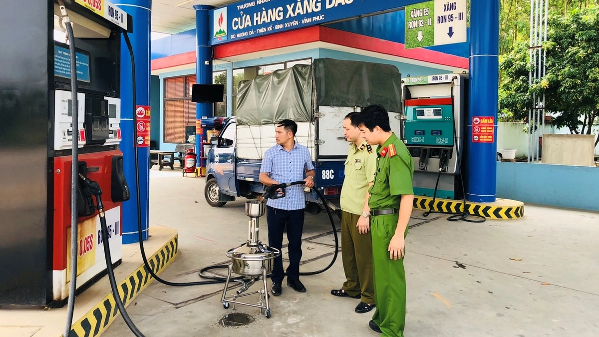 Tất cả đầu mối kinh doanh xăng đầu đã ký cam kết cấp đủ hàng